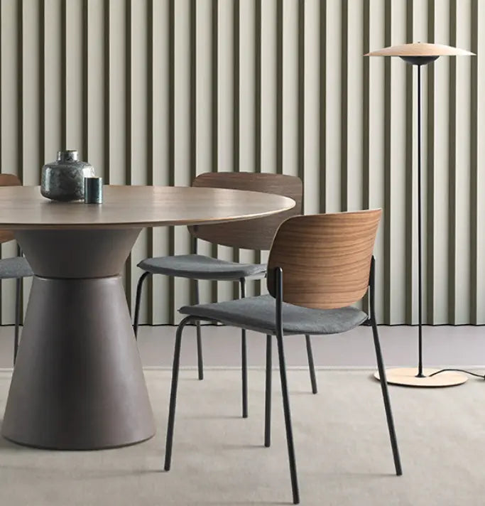 Essens Black Round Meeting Table: Sustainable Design | BAFCO